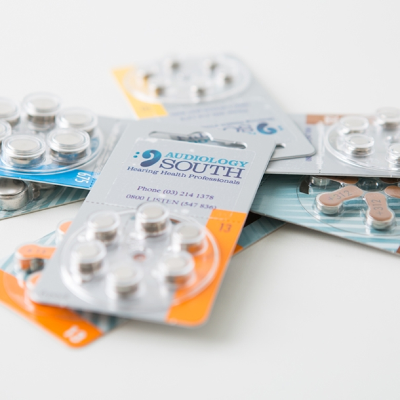 All about hearing aid batteries: How do they work? | Audiology South